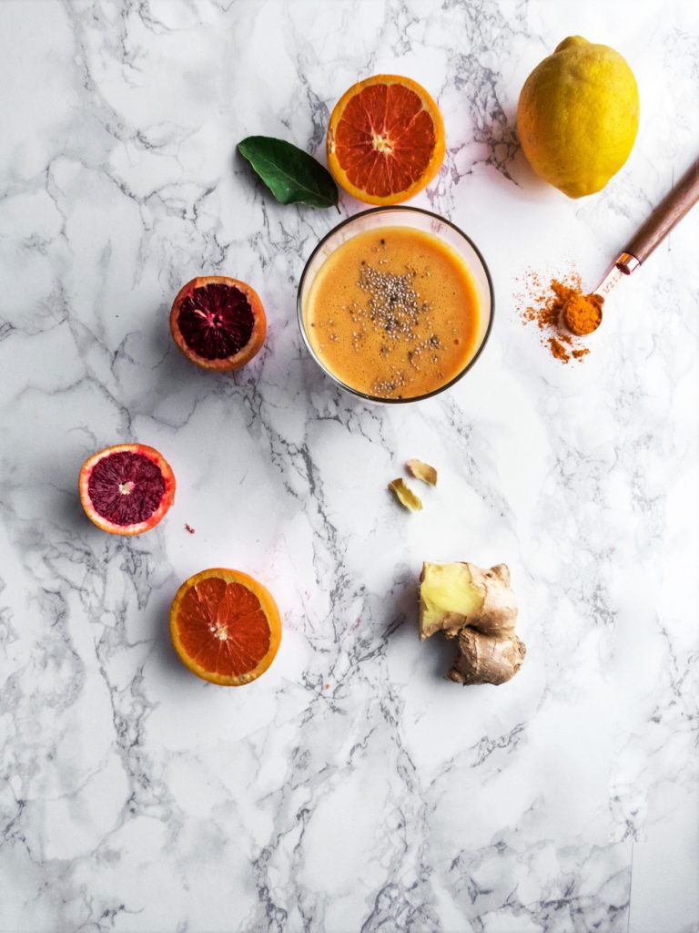 Carrot Orange Ginger Smoothie with Turmeric (no banana) - The Simple Green