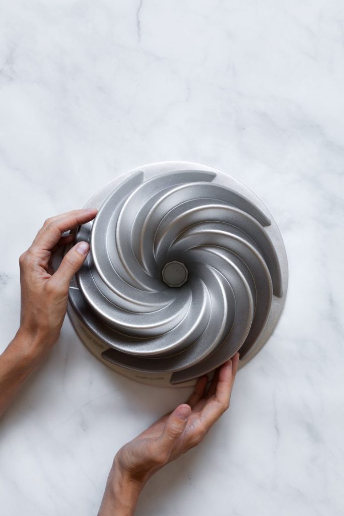 How to Use a Bundt Pan | 8 Essential Tips - The Simple Green
